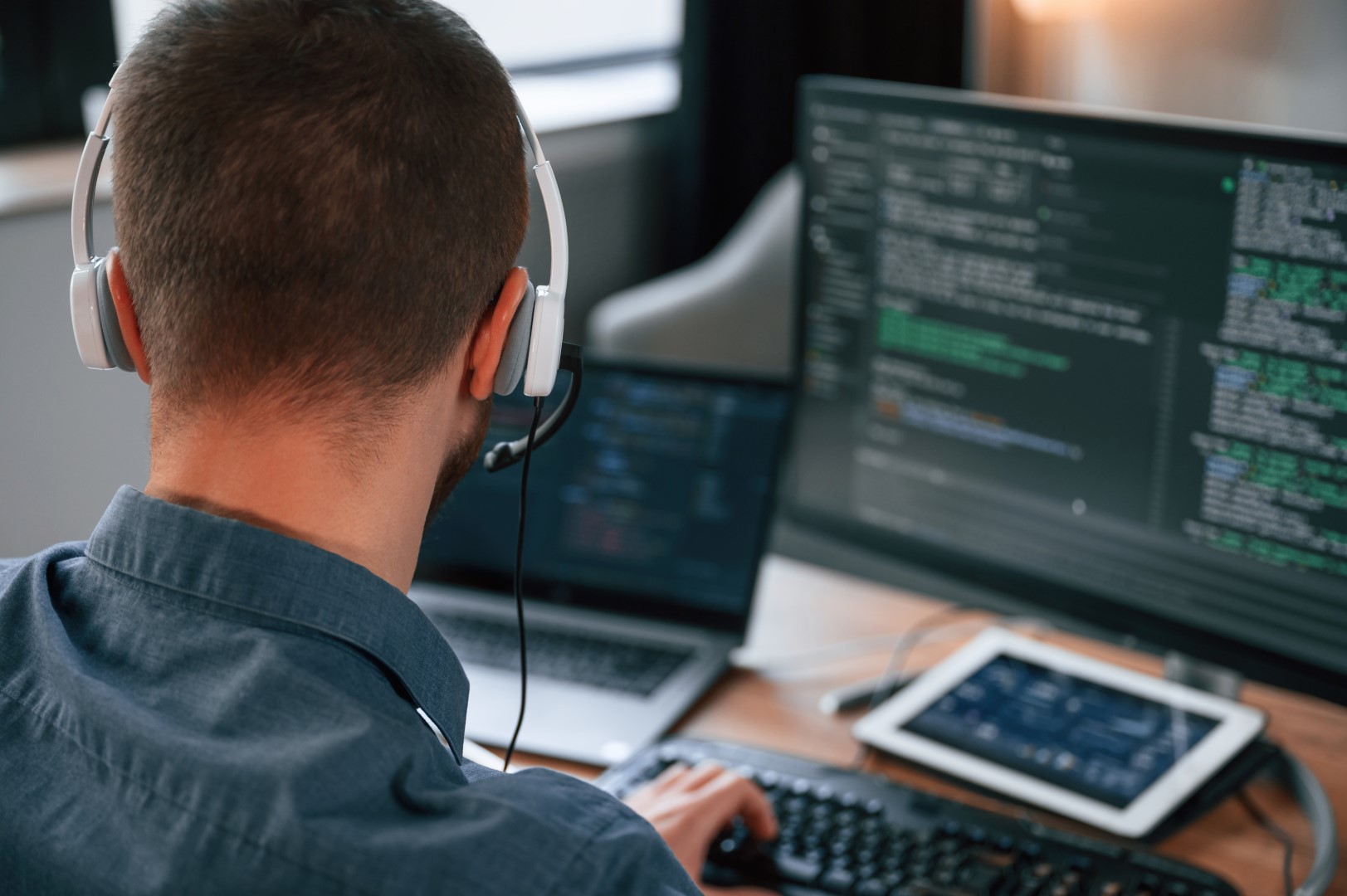 WordPress & Laravel Blog